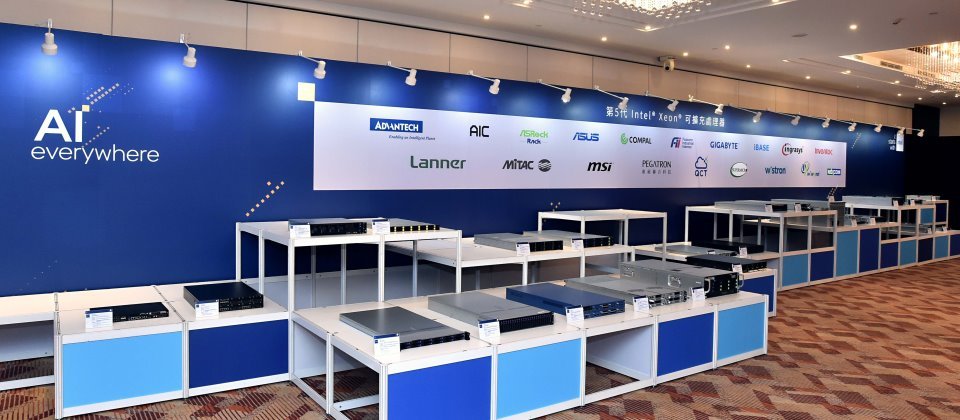 英特爾Intel® Core™ Ultra處理器啟動AI PC時代 | iThome