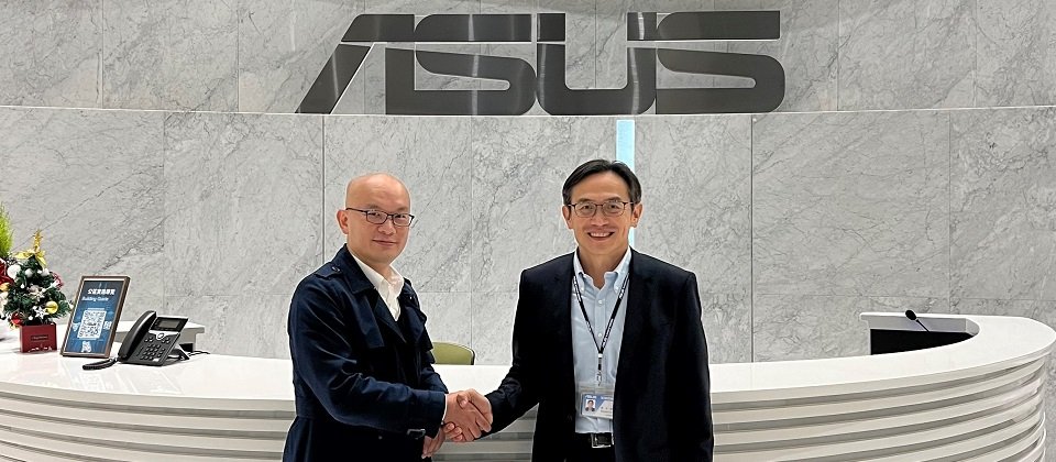 華碩與自由系統合作 升級DaaS商用服務 | iThome